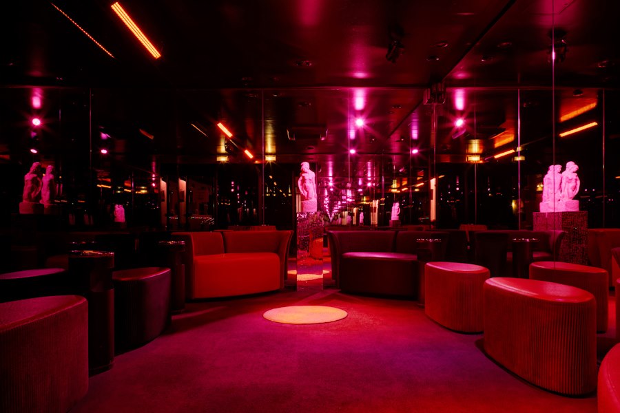 Top 12 des clubs libertins et échangistes à Paris ⋆ Voyage Insolite