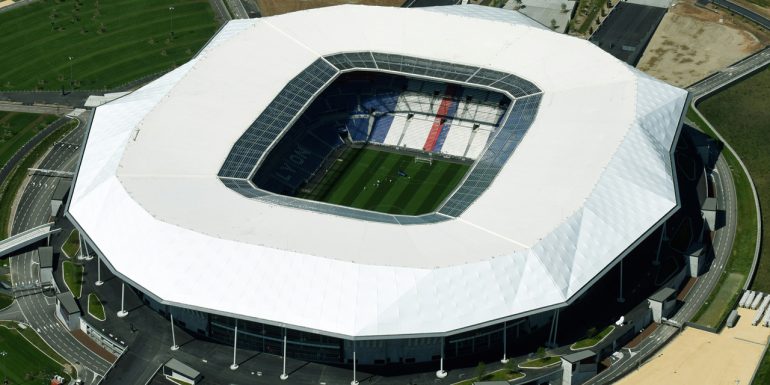 Voyage au stade de foot le plus connecté de France : le stade de l'OL ...